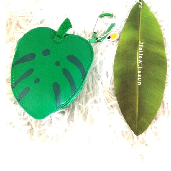 FARM Rio | Bags | Farm Rio Tropical Leaf Foldable Tote | Poshmark